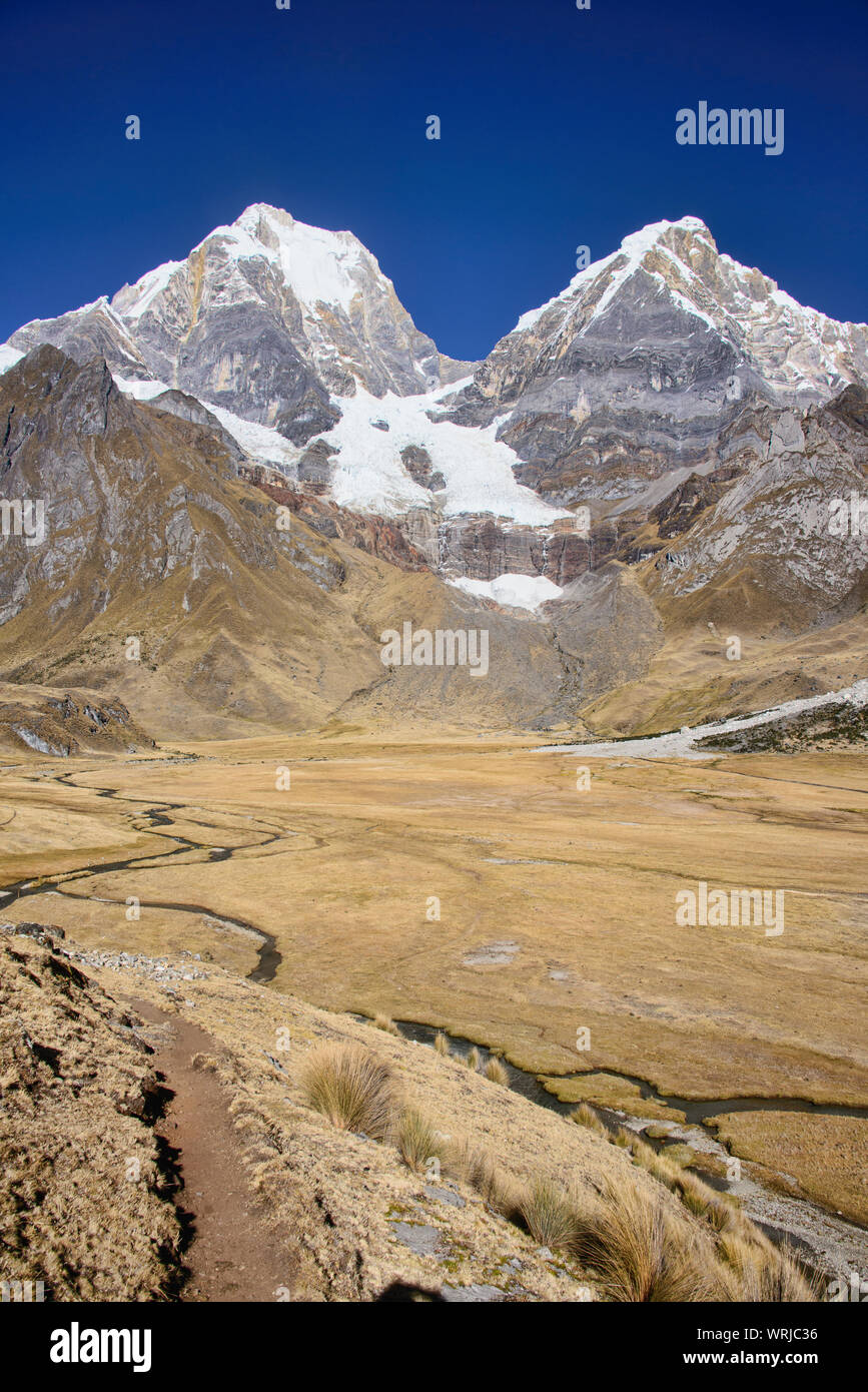 Sceneries at the Laguna Carhuacocha, Cordillera Huayhuash, Ancash, Peru ...