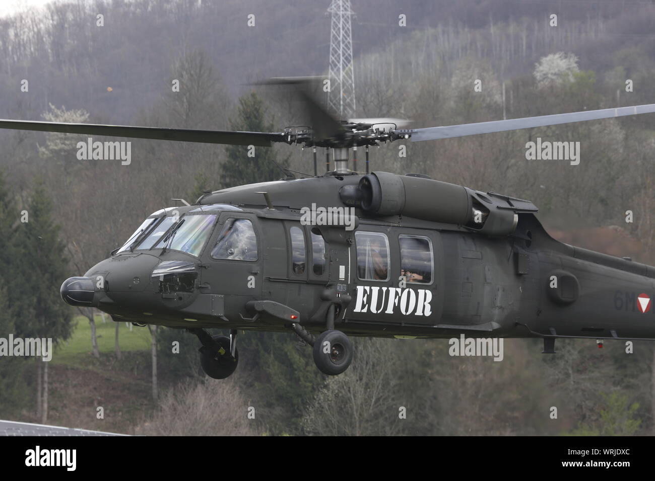 Sikorsky uh 60 black hawk hi-res stock photography and images - Alamy