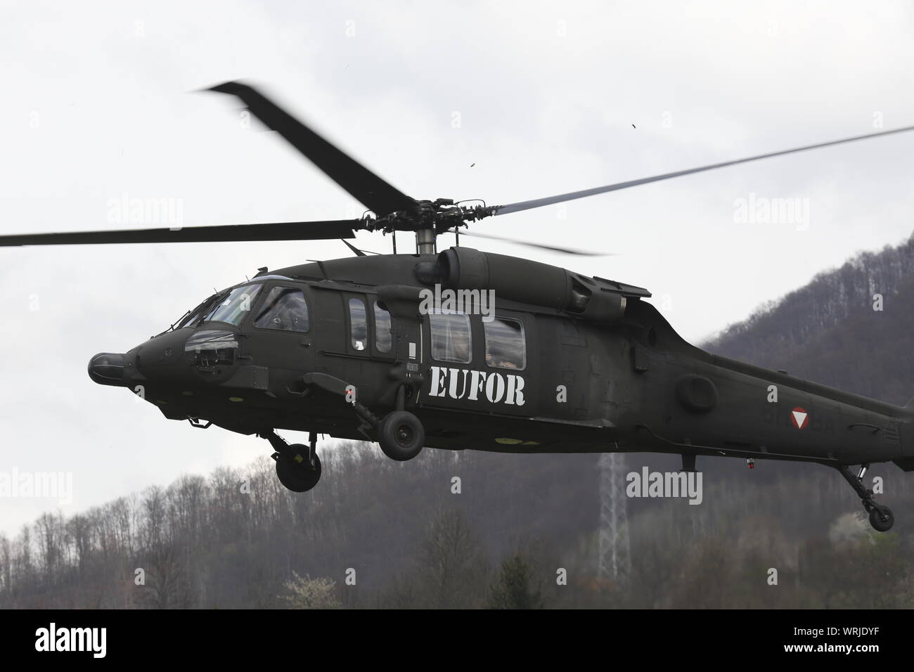 Sikorsky uh 60 black hawk hi-res stock photography and images - Alamy