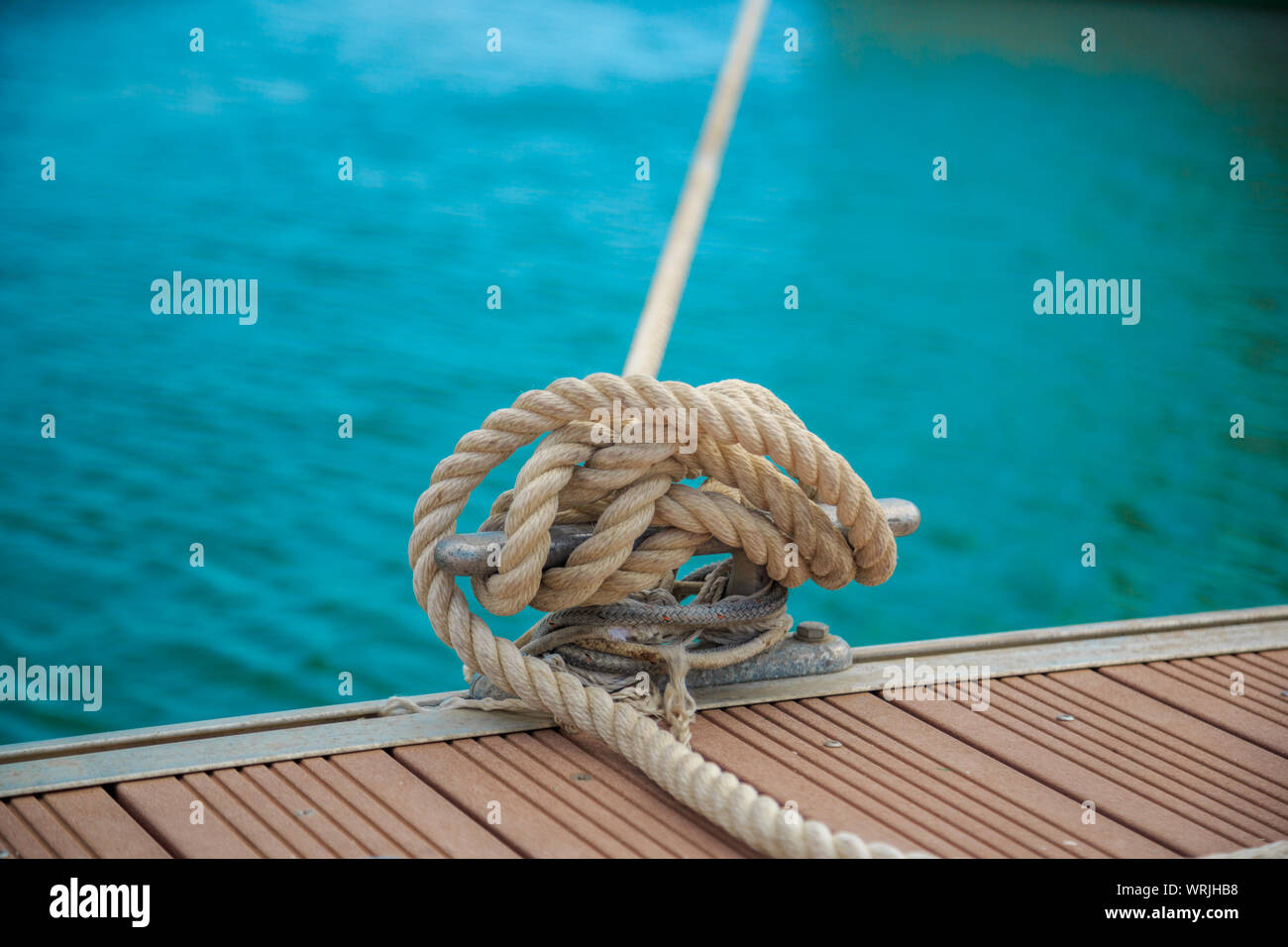 Rope end knots hi-res stock photography and images - Alamy