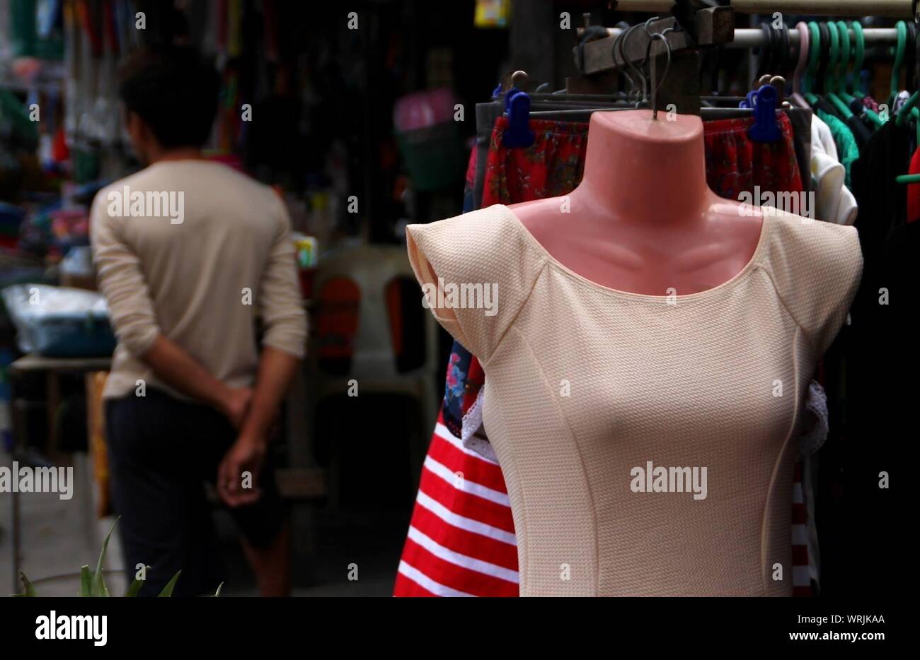 Dress Stall High Resolution Stock Photography and Images - Alamy