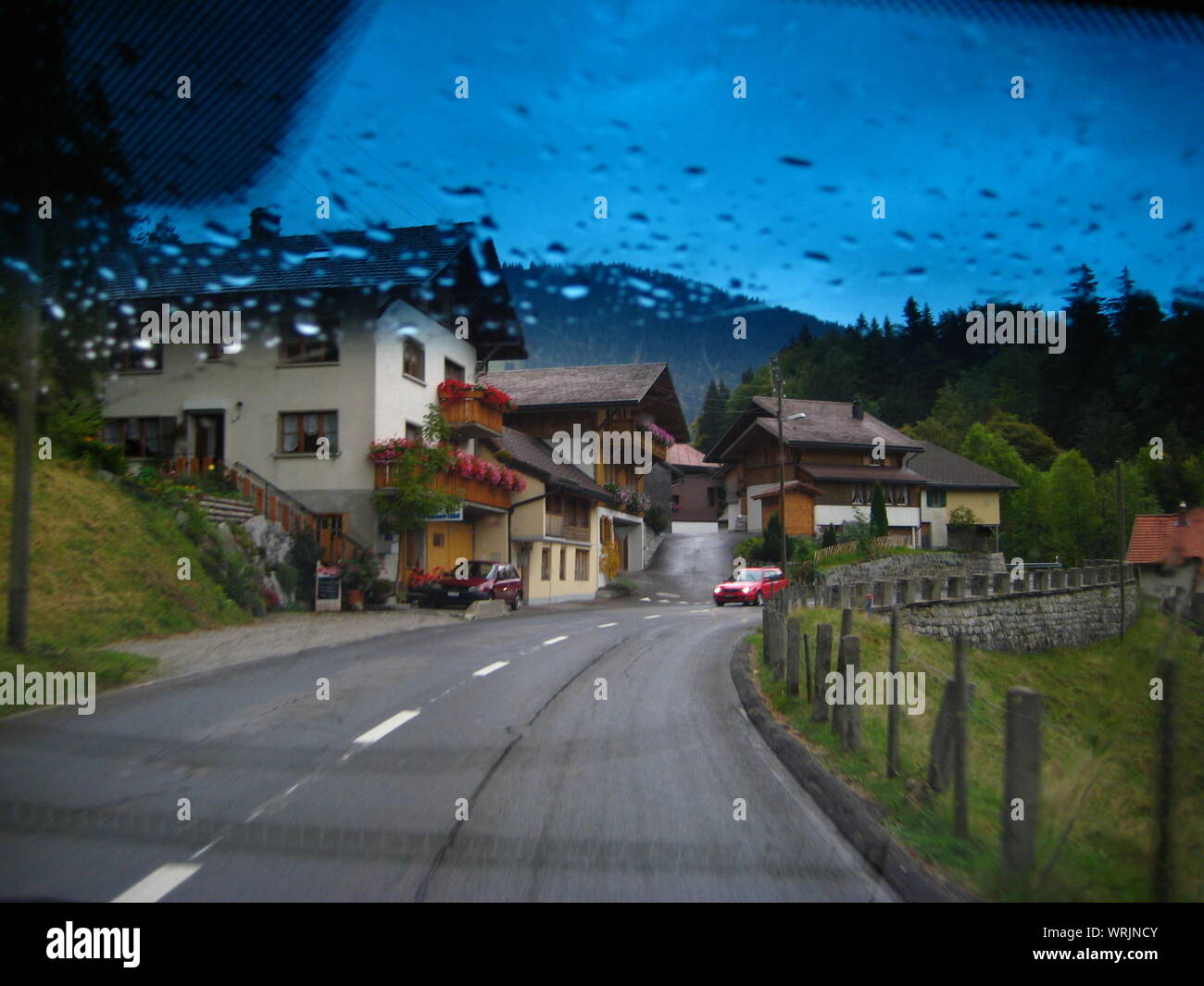 Car through window house hi-res stock photography and images - Alamy