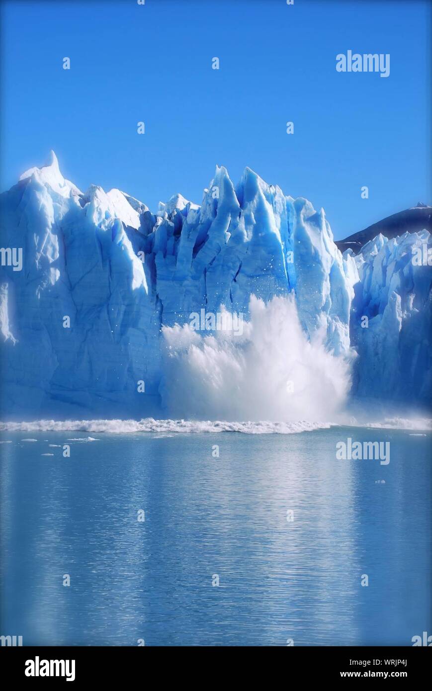 Calving of glacier hi-res stock photography and images - Alamy