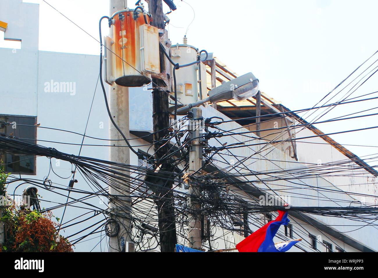 Street light and power pylon hi-res stock photography and images - Alamy