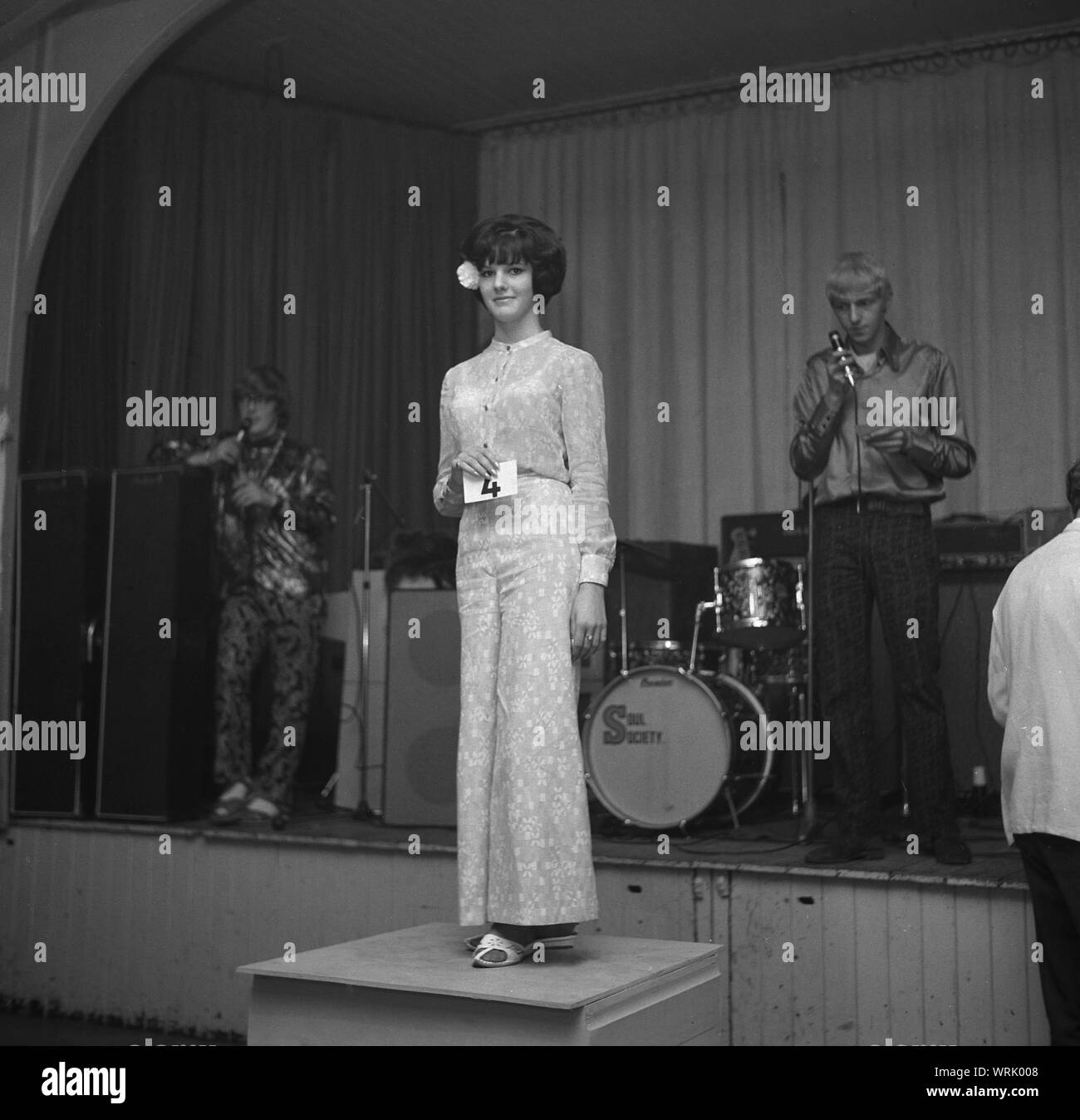 Beauty contest 1960s british Black and White Stock Photos & Images - Alamy