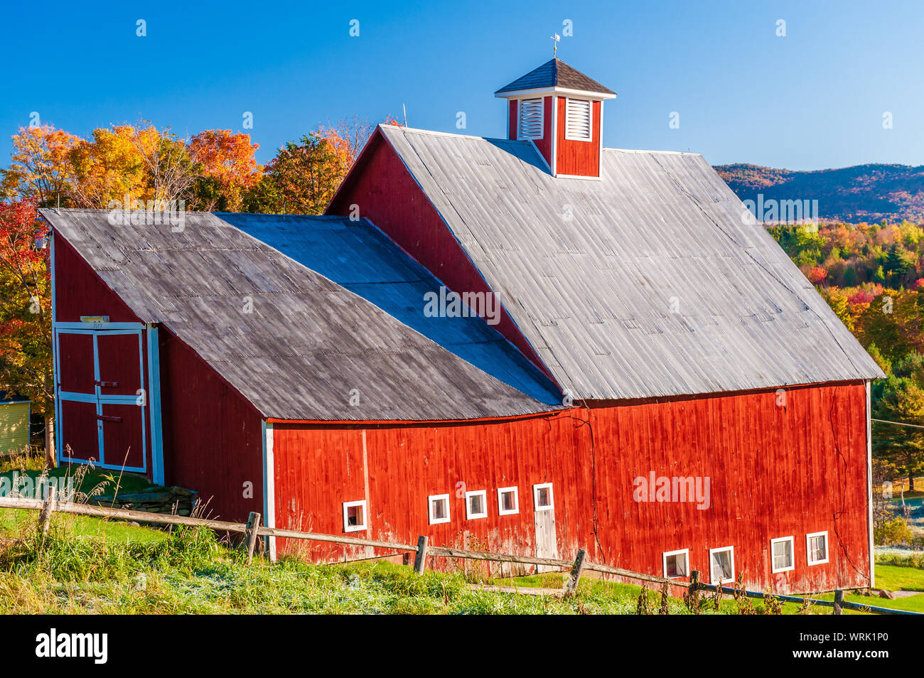 Red barn during a New England fall foliage, Stowe, Vermont, USA Stock ...