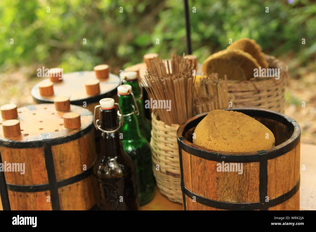 Washing dish hi-res stock photography and images - Alamy
