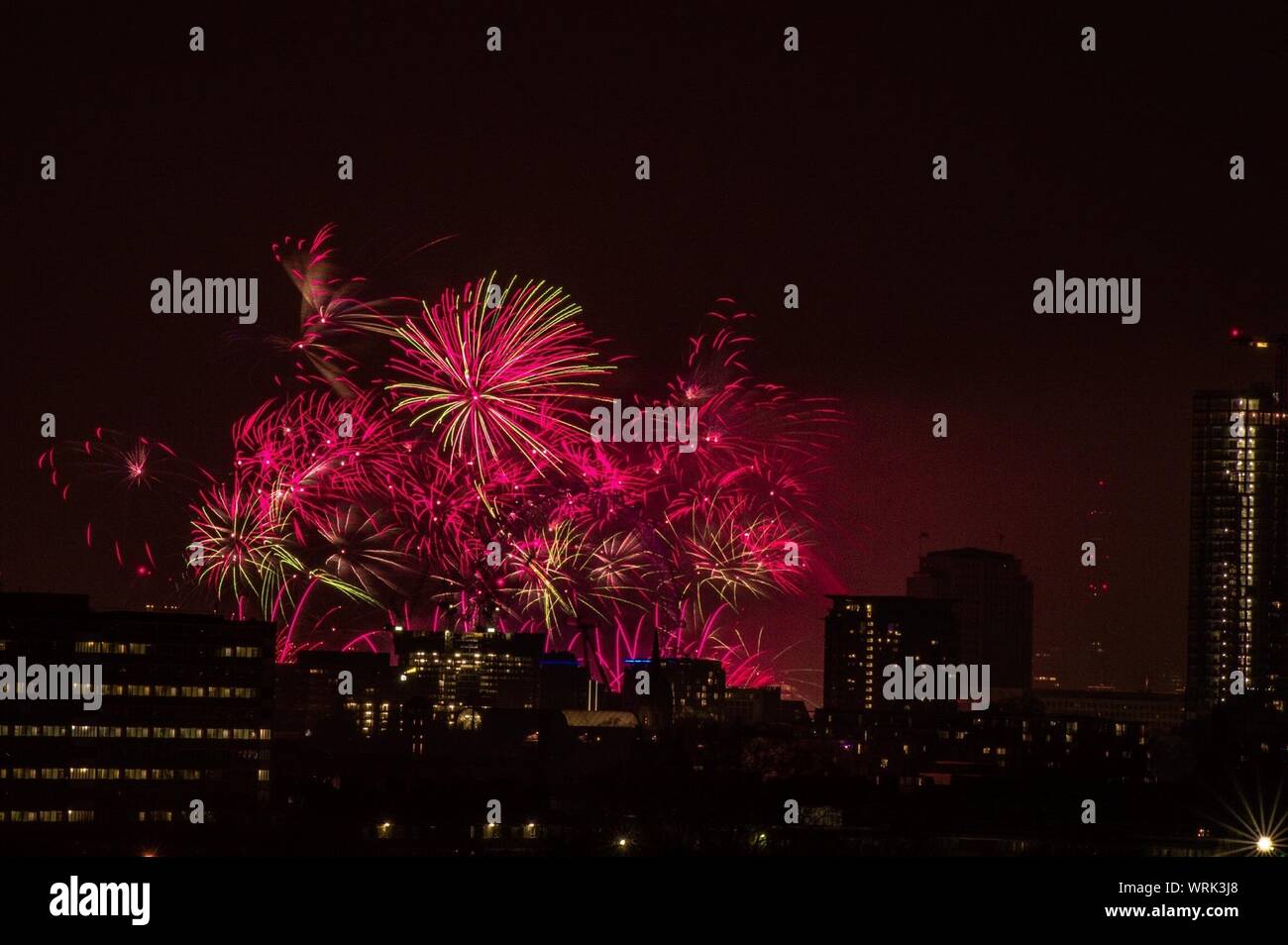 Tall fireworks hi-res stock photography and images - Alamy
