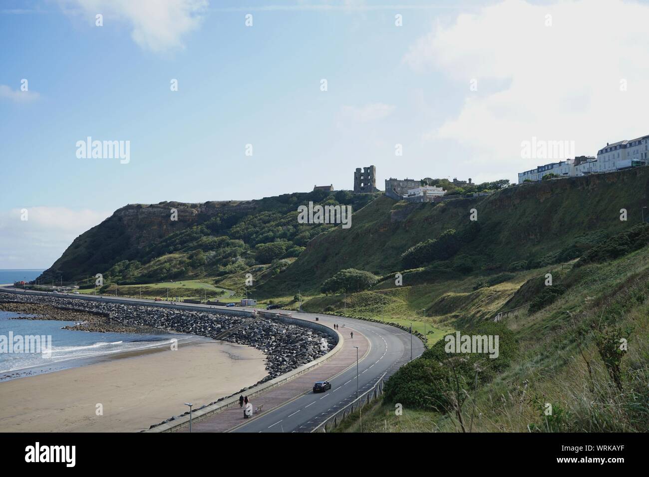 Scarborough south bay beach promenade hi-res stock photography and ...