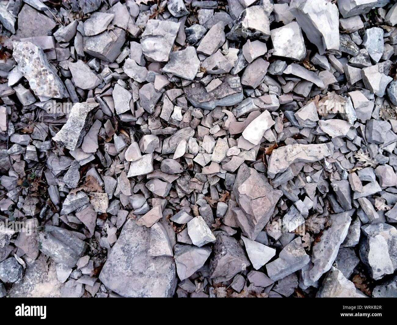 Broken rocks hi-res stock photography and images - Alamy