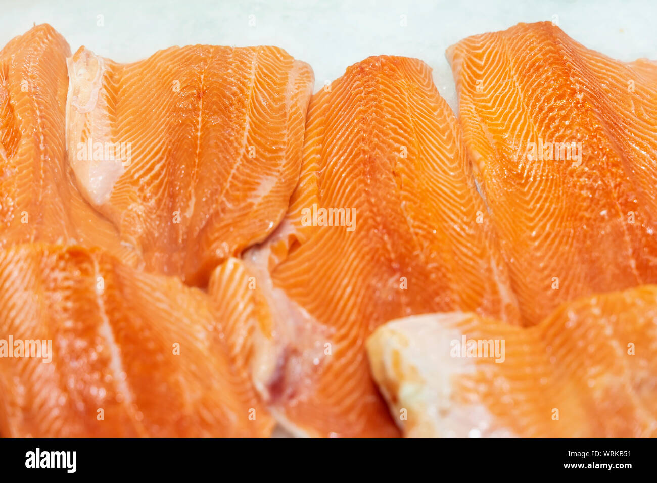Supermarket shelves fresh fish hi-res stock photography and images - Alamy