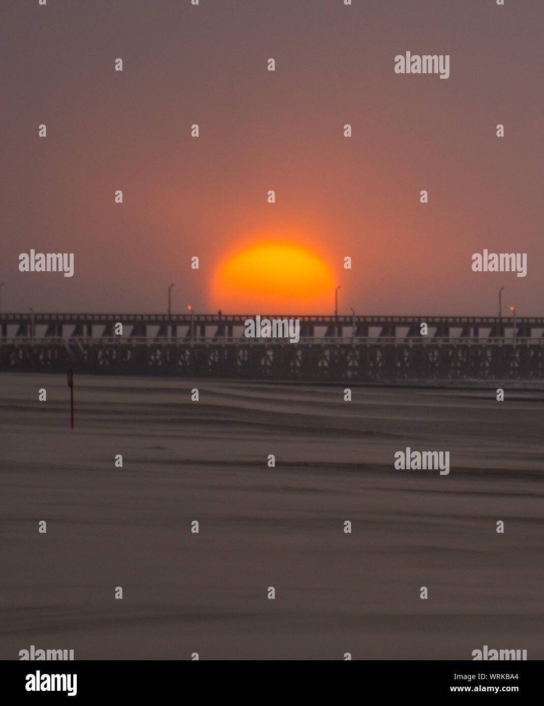 Above bridge hi-res stock photography and images - Alamy