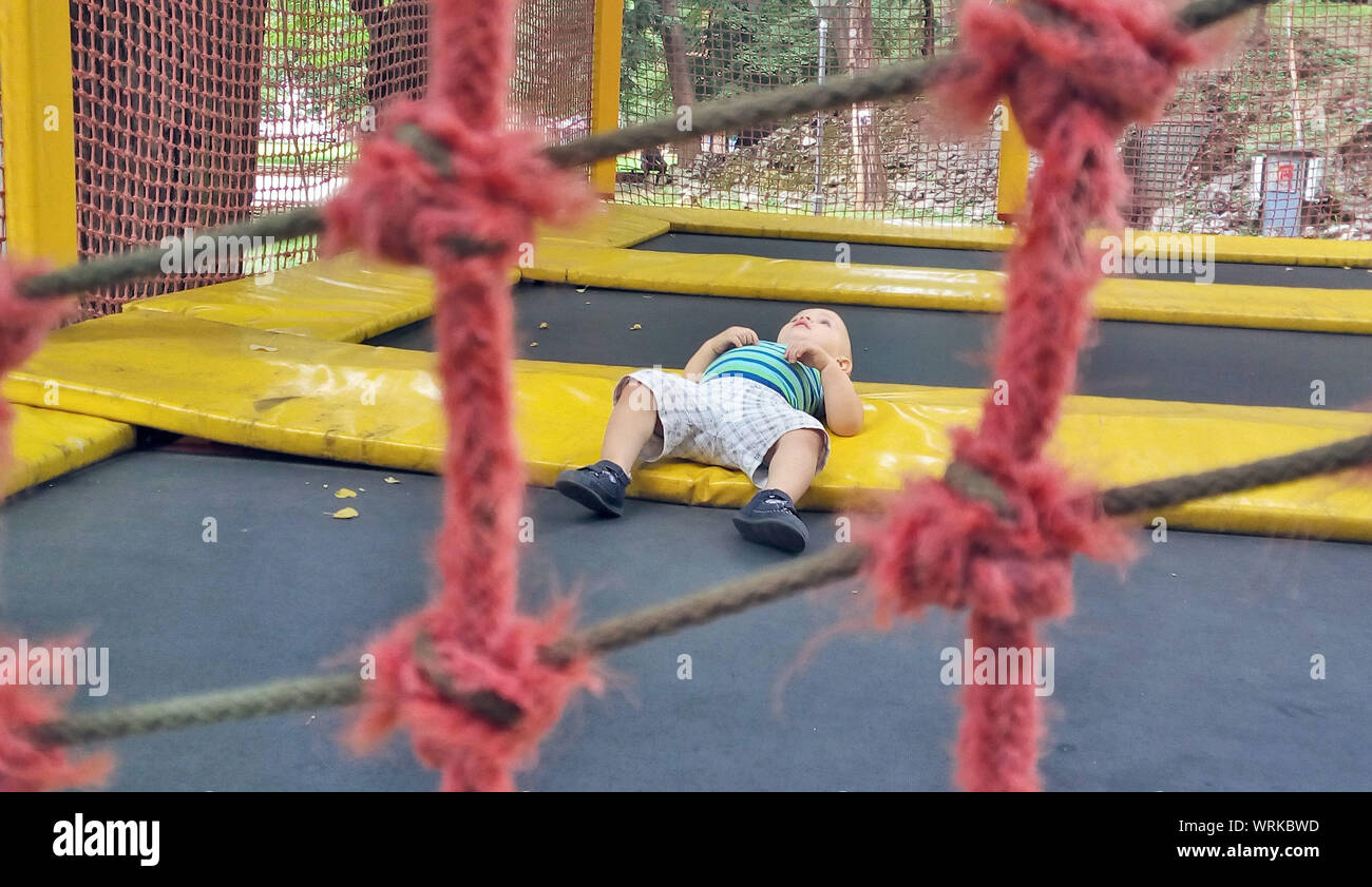 Boy child jungle playground gym hi-res stock photography and images - Alamy