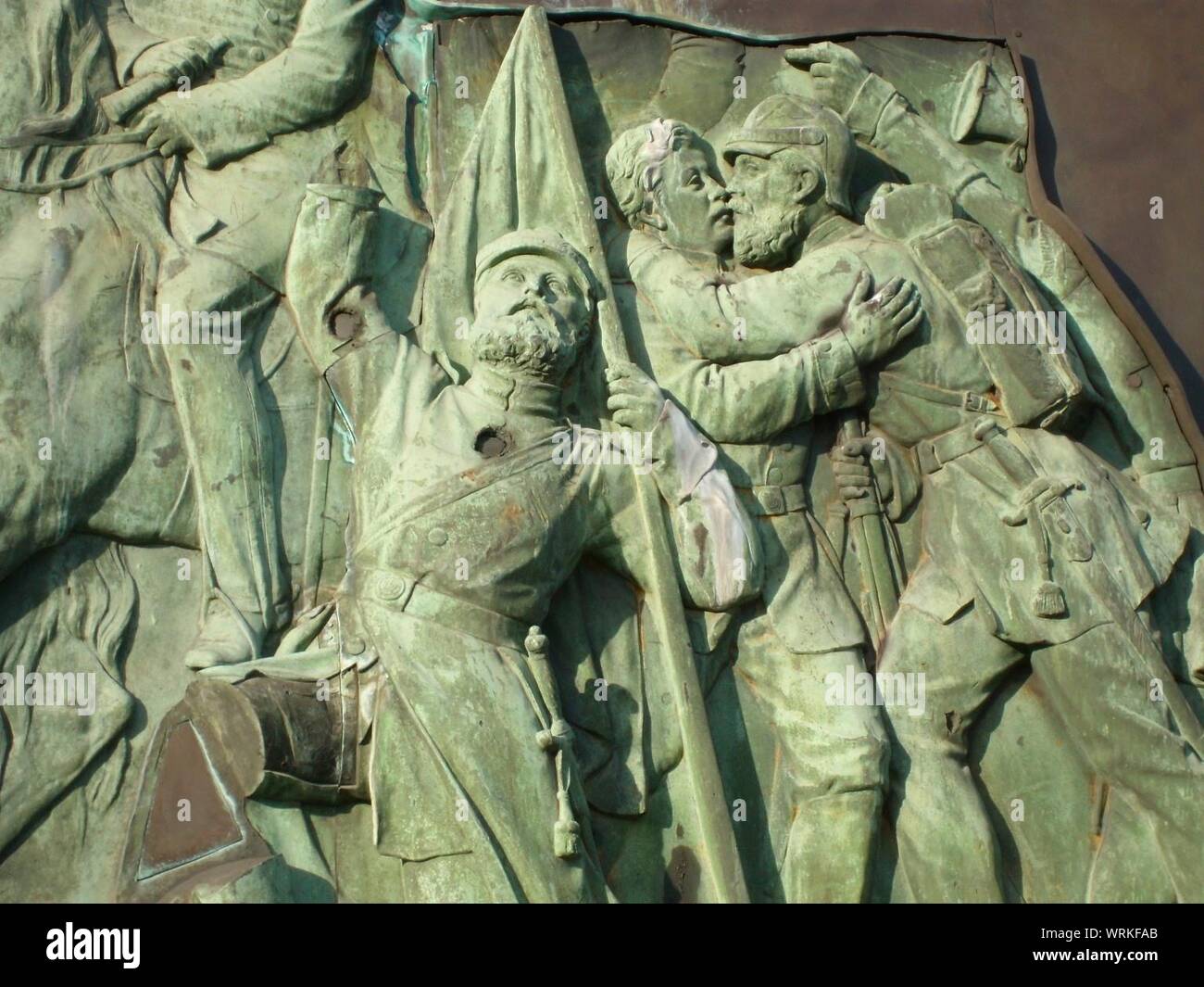 War memorial sculptures hi-res stock photography and images - Alamy