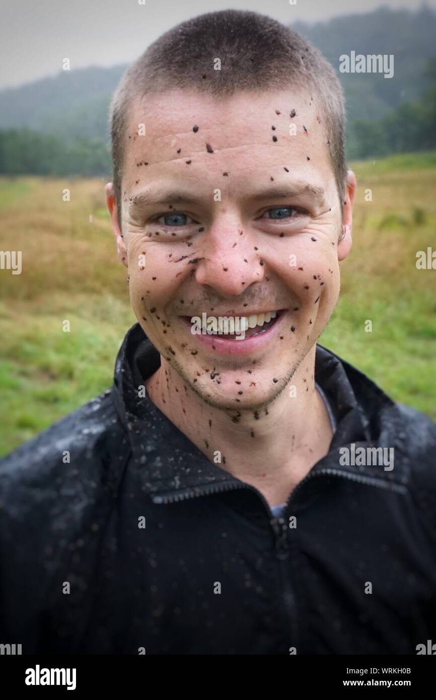 Dirty face man hi-res stock photography and images - Alamy