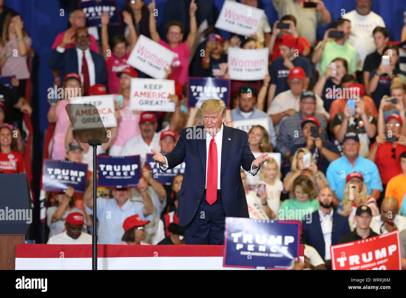 Fayetteville, USA. 10th Sep, 2019. U.S. President Donald Trump ...