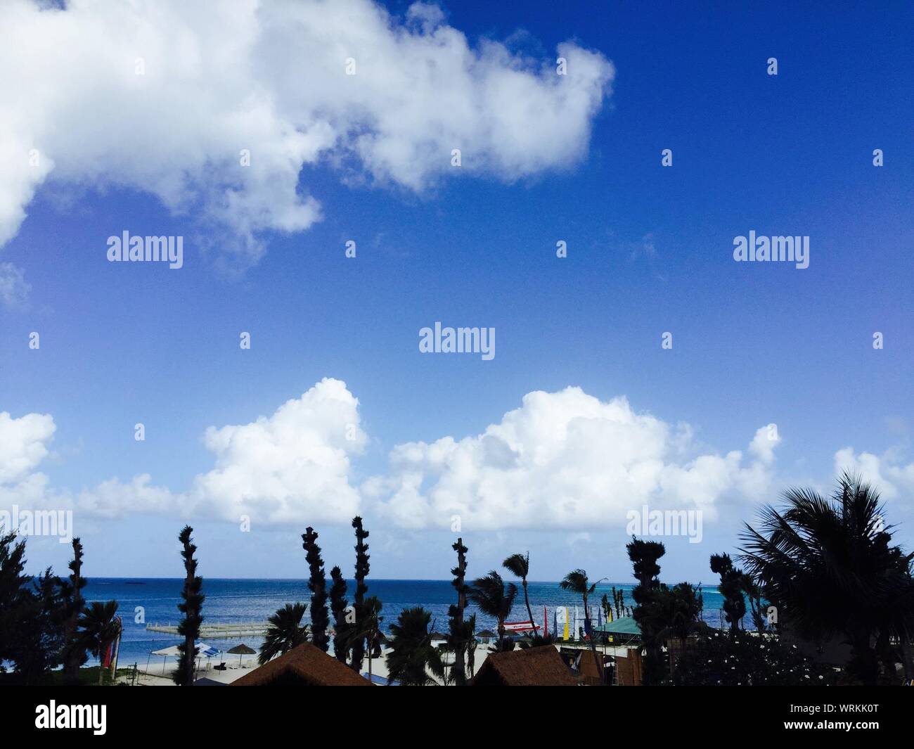 Resorts beach hi-res stock photography and images - Alamy