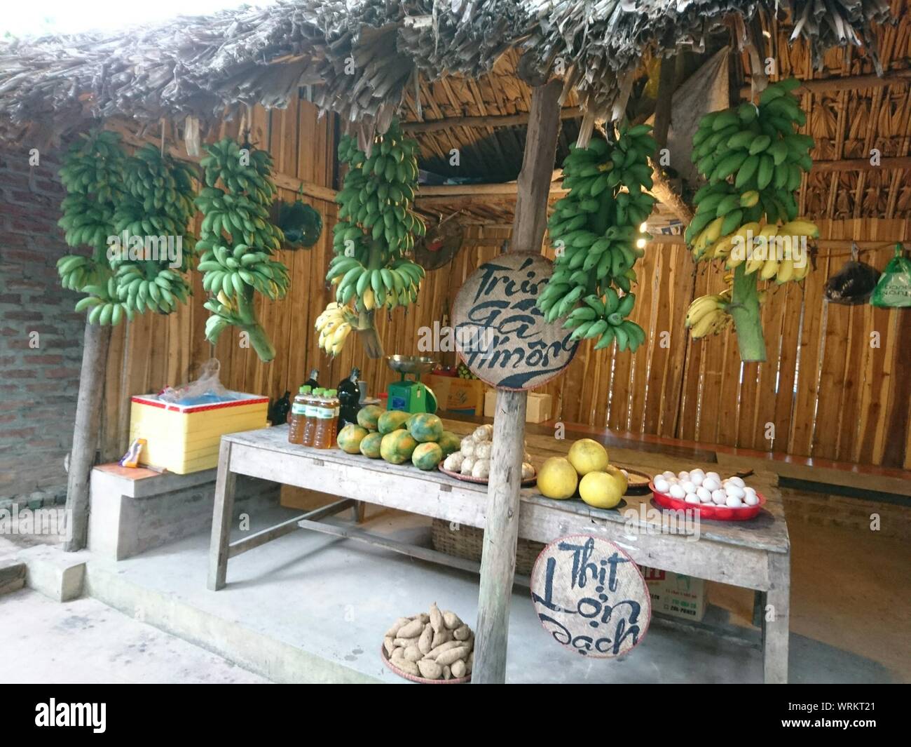 Fruits display hi-res stock photography and images - Alamy