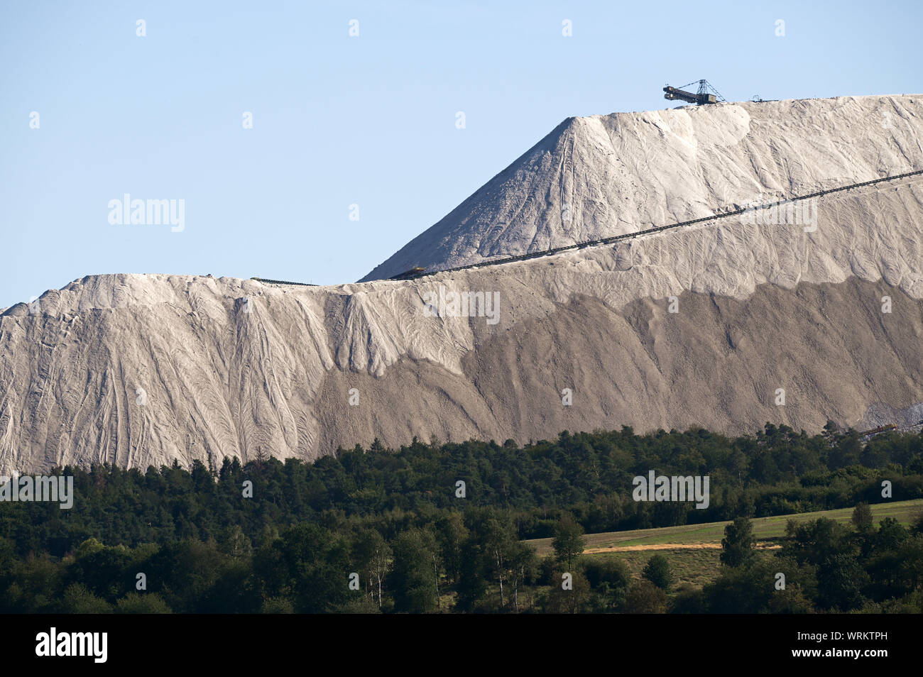 Philippsthal, Germany. 04th Sep, 2019. View of the overburden heap ...