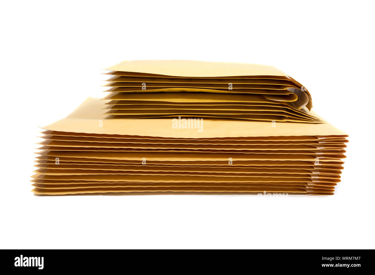 Blank brown envelope pile hi-res stock photography and images - Alamy