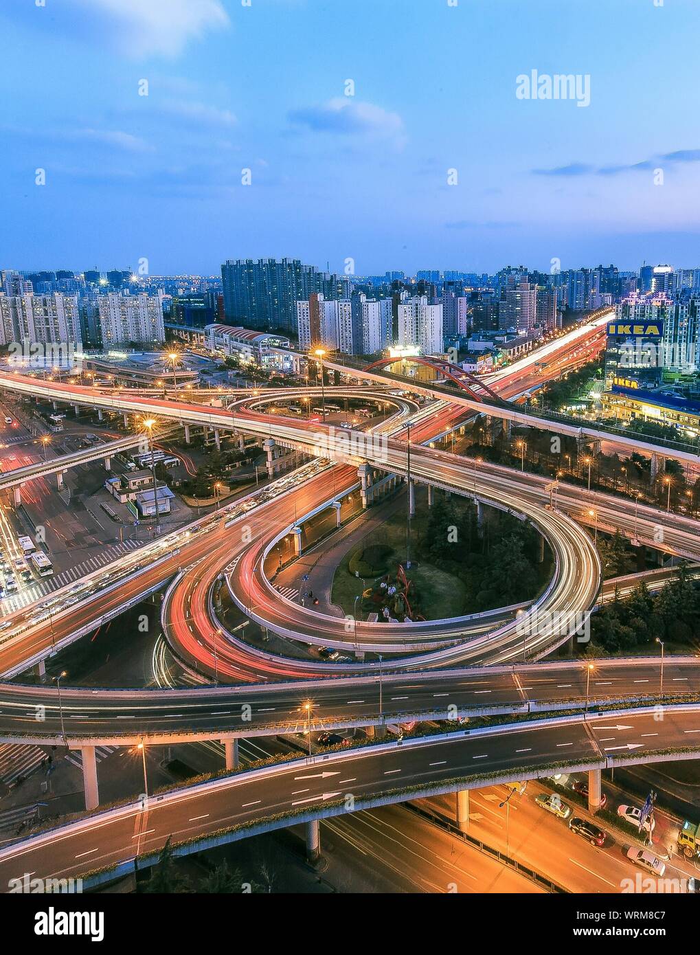 Multiple lane highway hi-res stock photography and images - Alamy