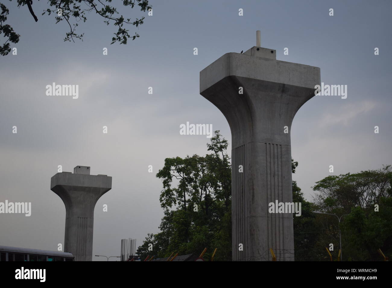 concreat column in construction Stock Photo - Alamy