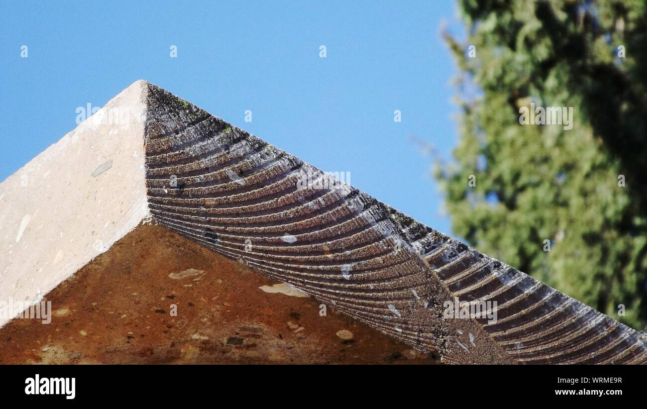 Concrete roof view hi-res stock photography and images - Alamy