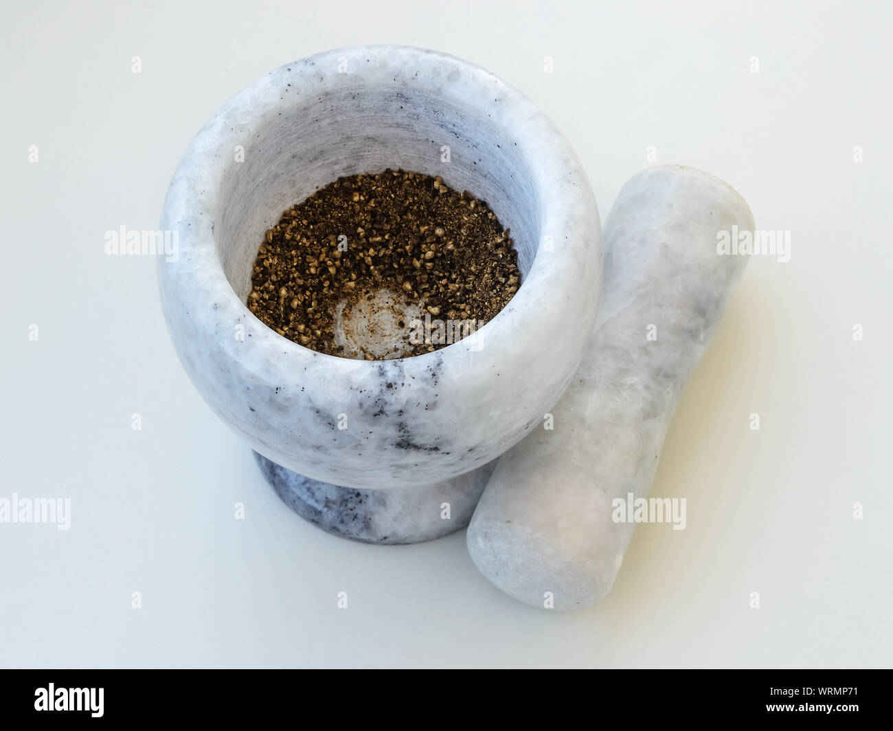 Spice grinding stone hi-res stock photography and images - Alamy