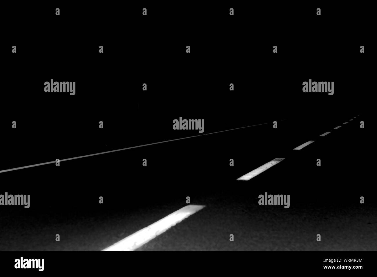 Road and markings and night hi-res stock photography and images - Alamy