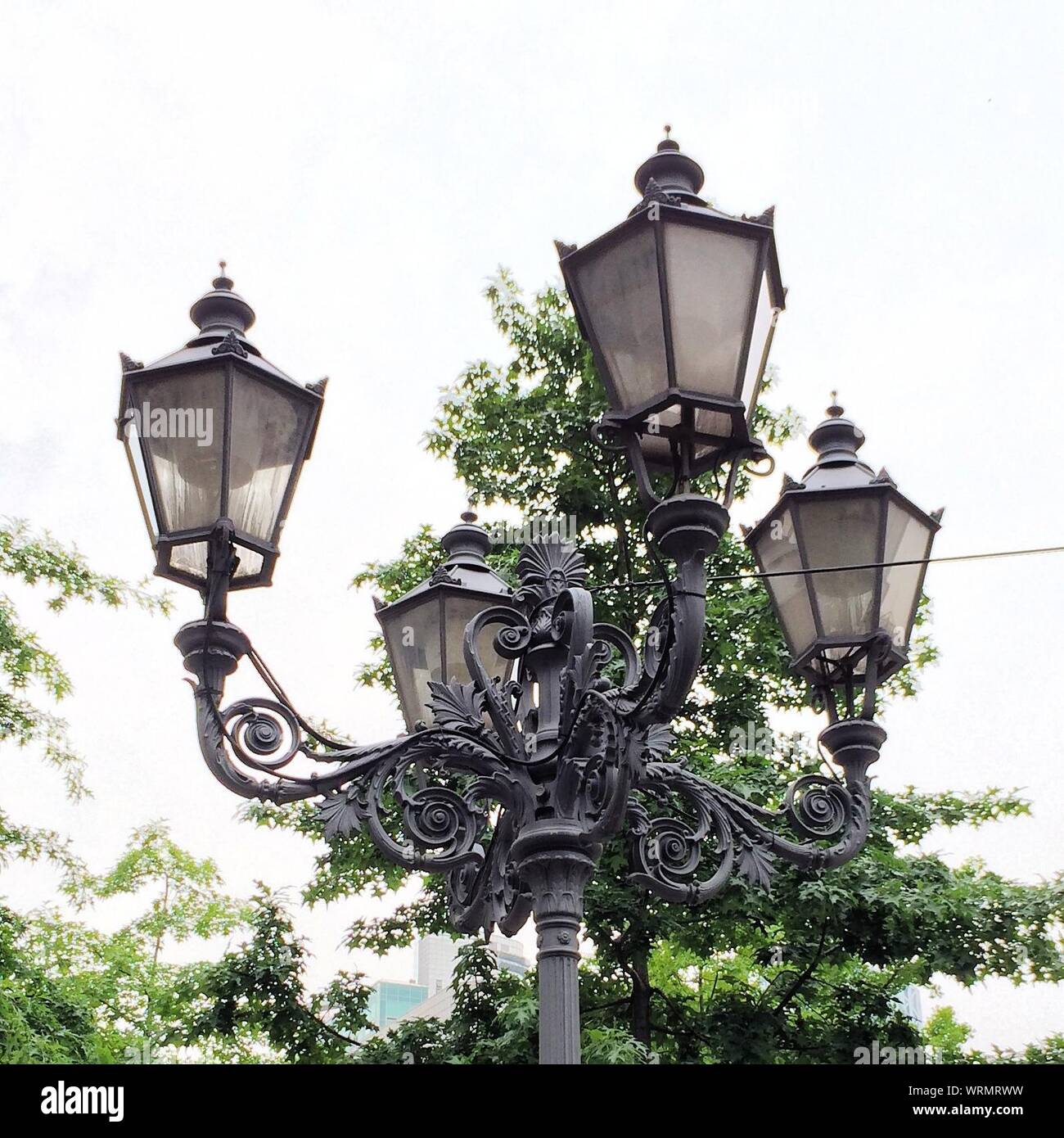 Old Fashioned Street Lighting High Resolution Stock Photography and ...