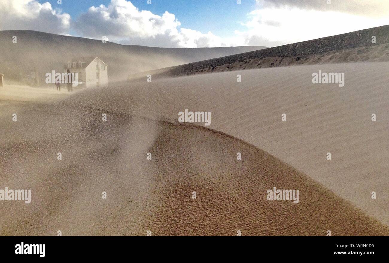 Dune sandstorm hi-res stock photography and images - Alamy