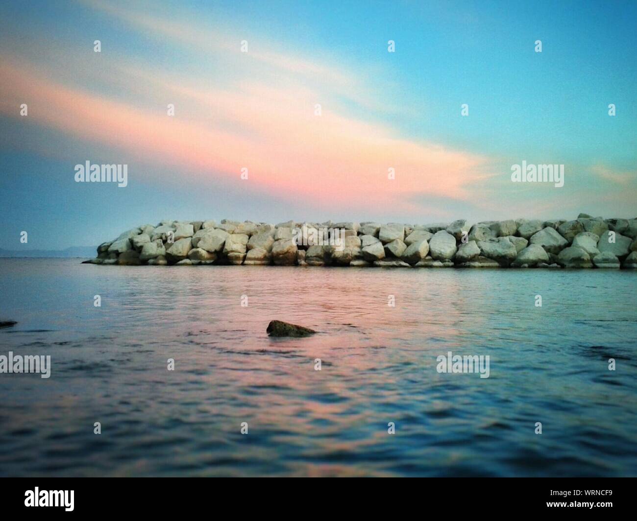 Jetty stone hi-res stock photography and images - Alamy