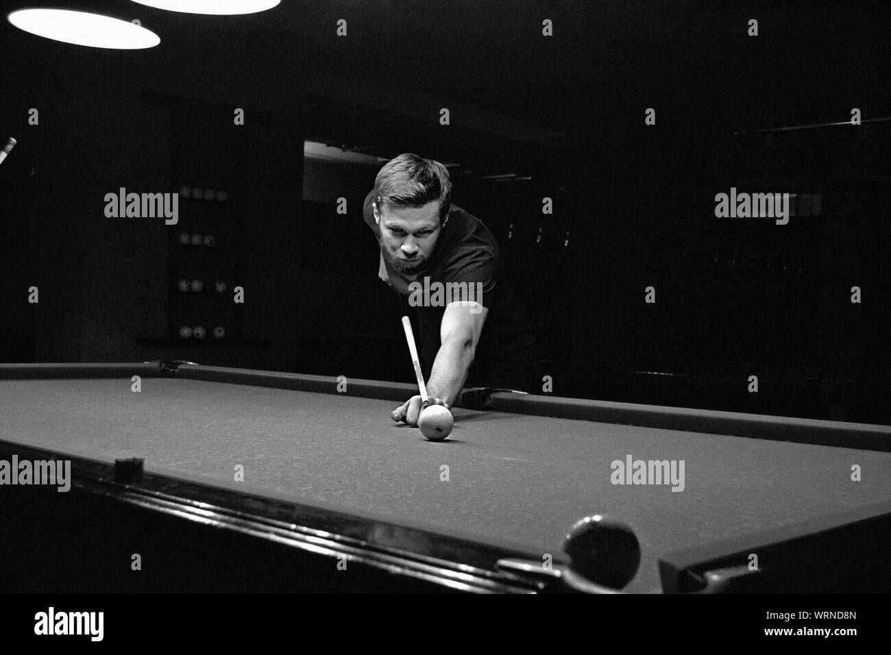 Snooker Black and White Stock Photos & Images - Alamy