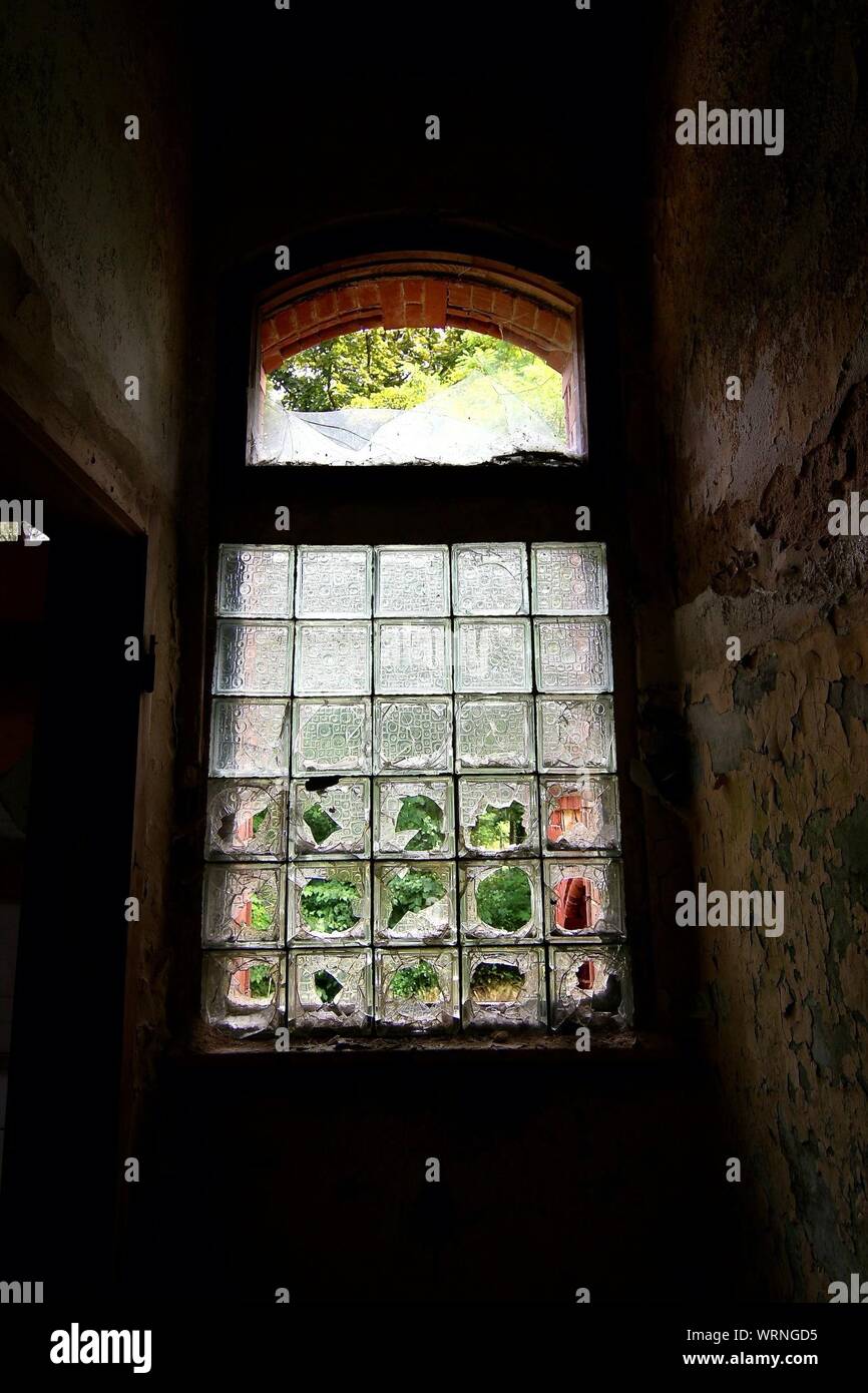 Glass and brick hi-res stock photography and images - Alamy