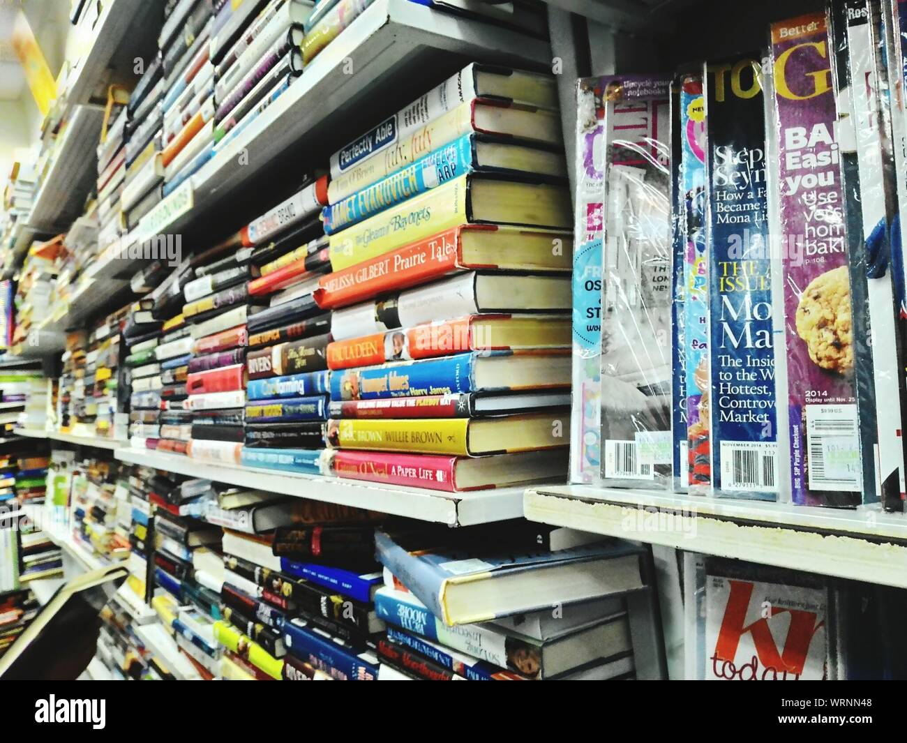 Books magazines hi-res stock photography and images - Alamy