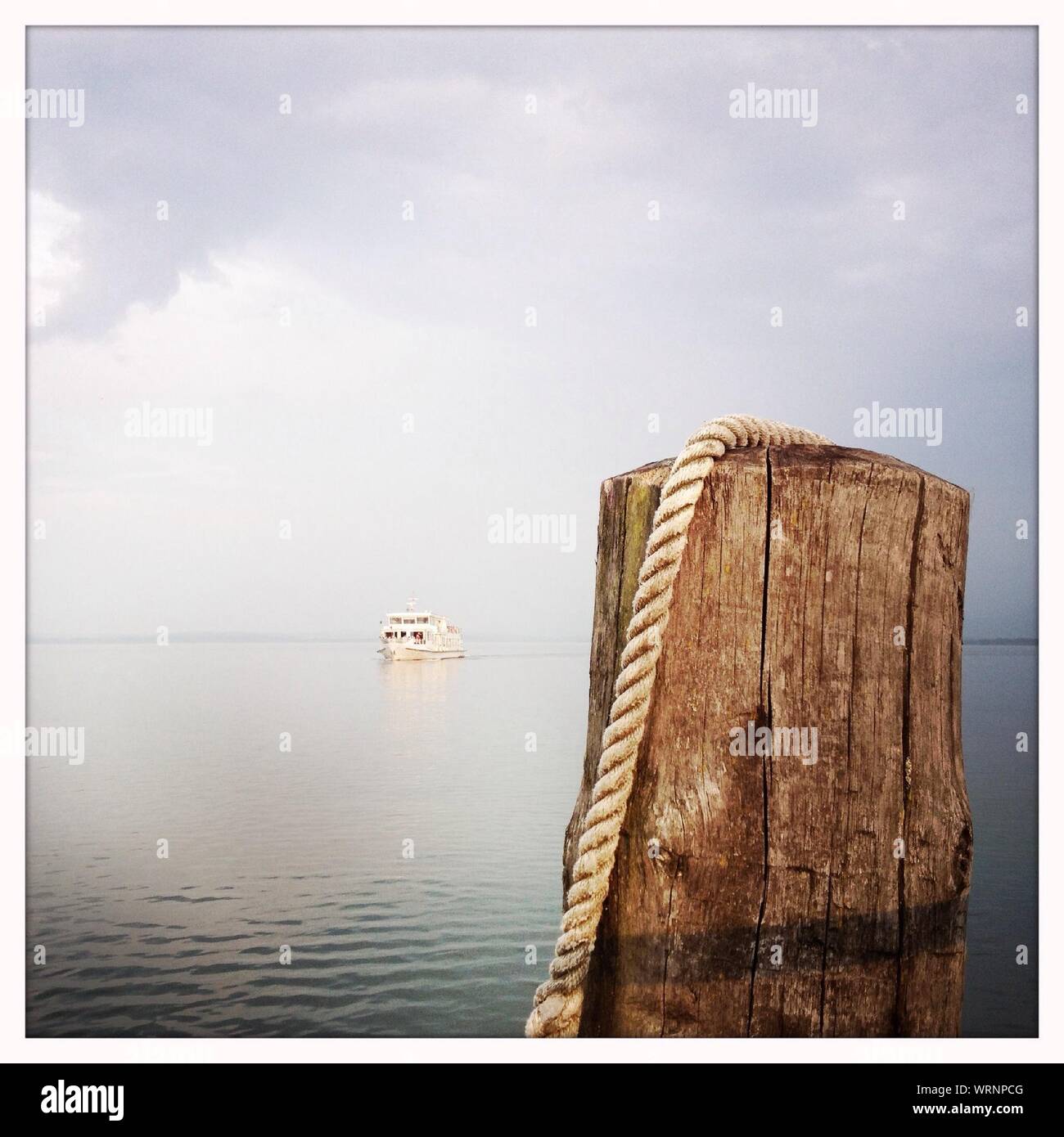 Rope Ferry Cut Out Stock Images & Pictures - Alamy