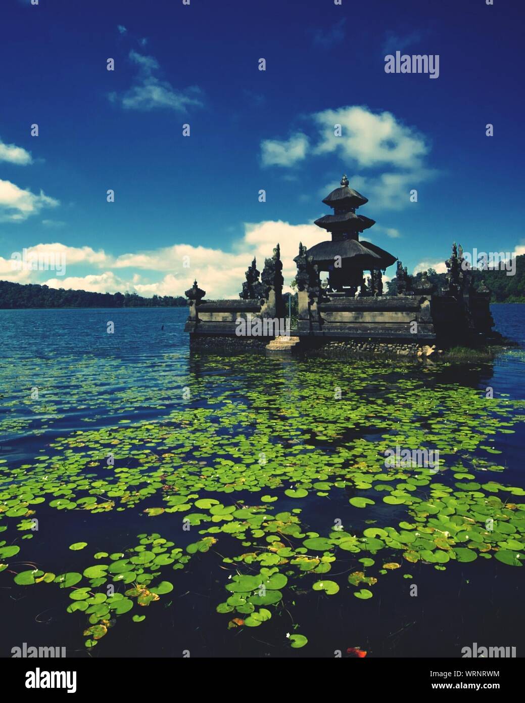 Ulun danu temple hi-res stock photography and images - Alamy