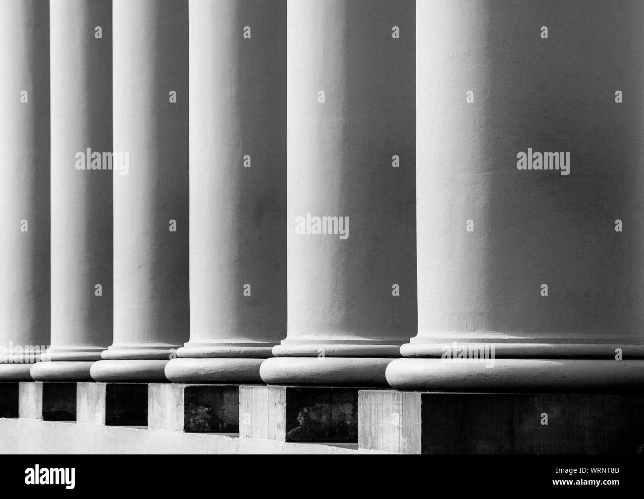 In built columns Black and White Stock Photos & Images - Alamy