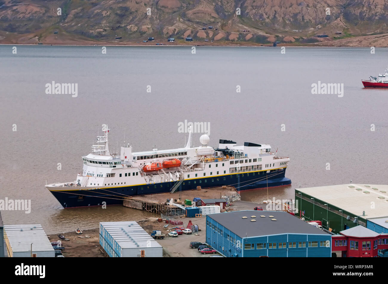 Cruise ship in port, Longyearbyen, Svalbard, Norway Stock Photo - Alamy