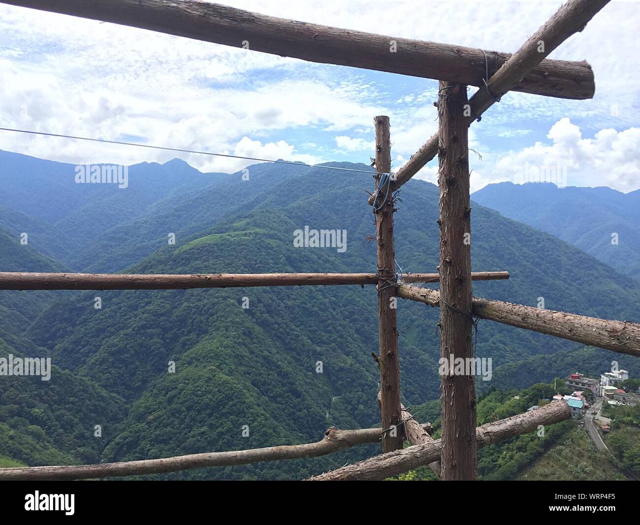 Wooden Scaffolding High Resolution Stock Photography and Images - Alamy
