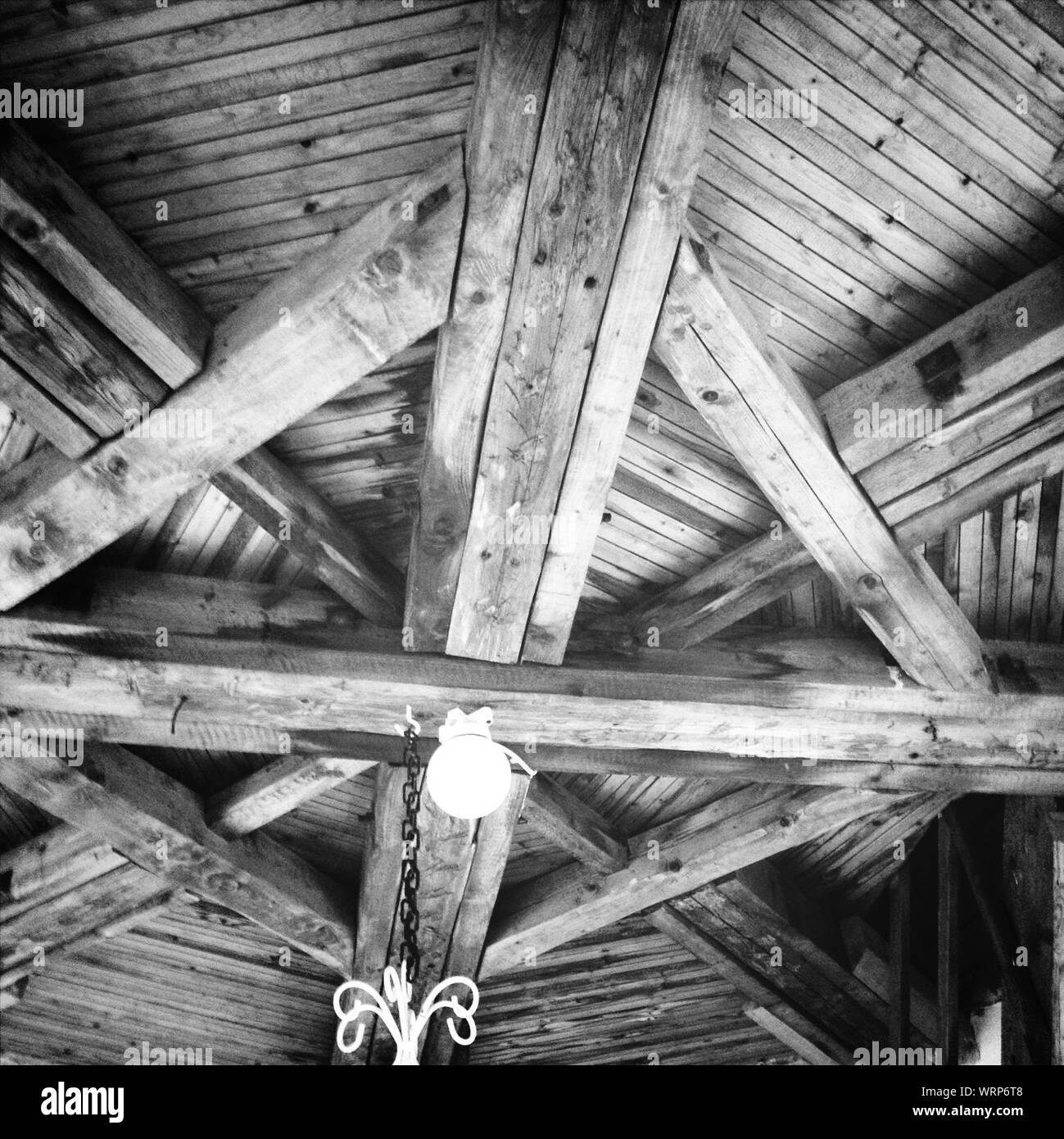 Wooden beam beam hi-res stock photography and images - Alamy