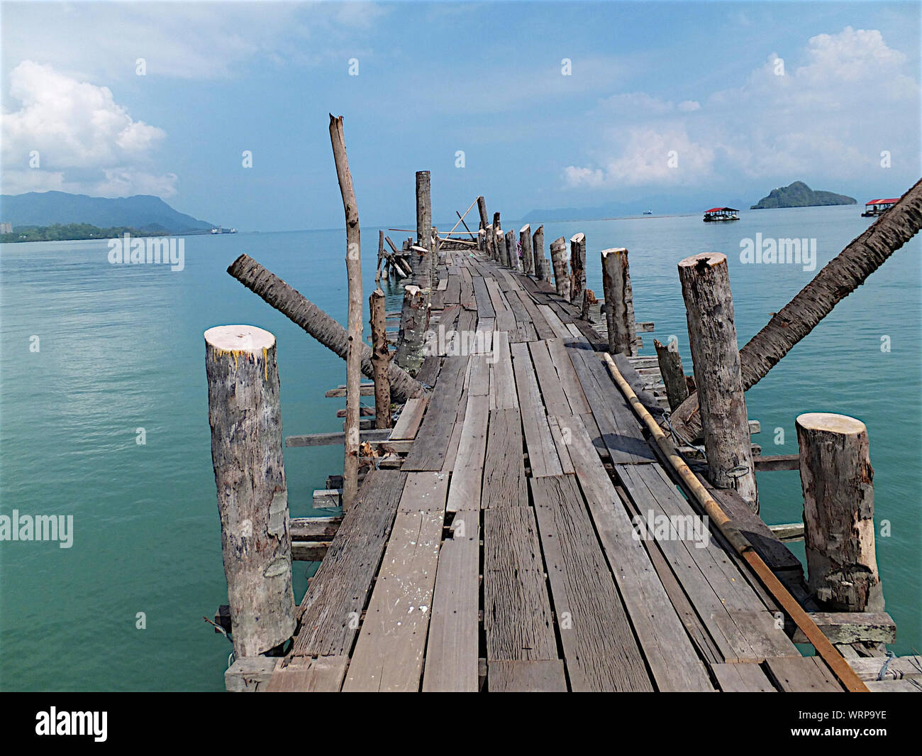 Old wooden jetty hi-res stock photography and images - Alamy