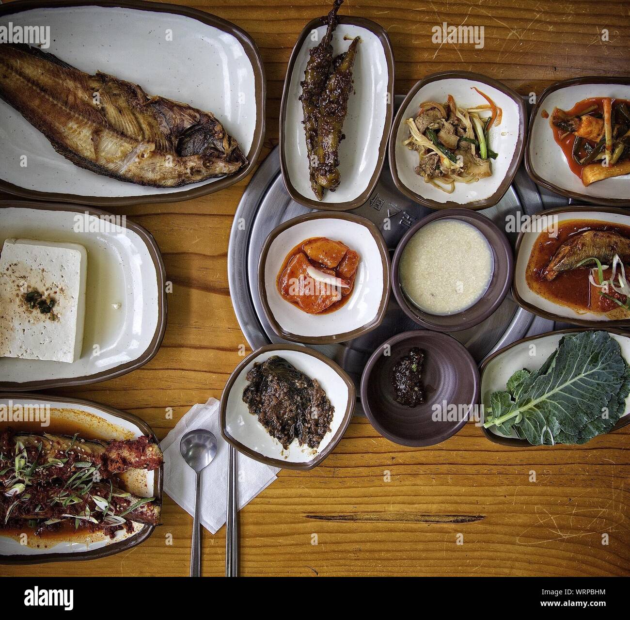 Korean table hi-res stock photography and images - Alamy