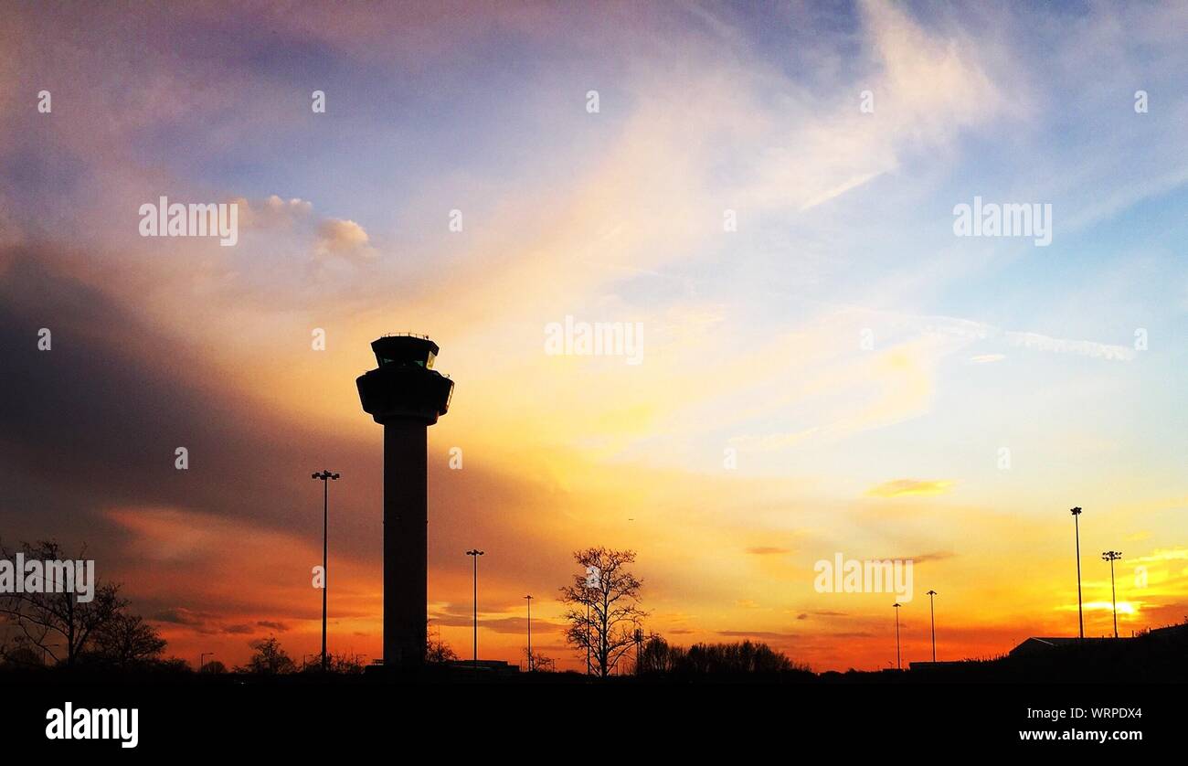 Airport control tower sunset hi-res stock photography and images - Alamy