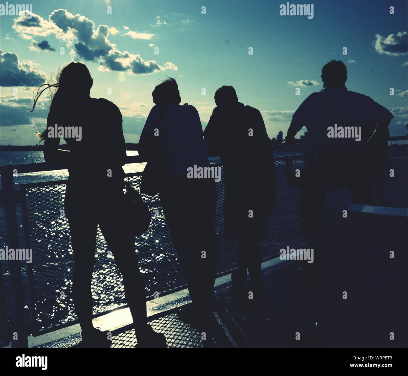 People railing hi-res stock photography and images - Alamy