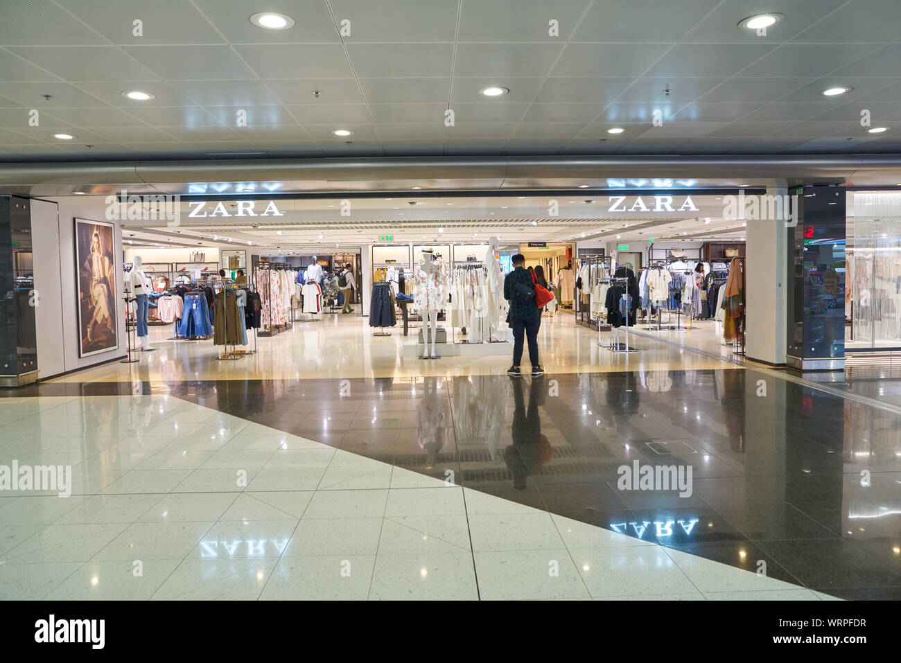 HONG KONG, CHINA - CIRCA APRIL, 2019: entrance to Zara store in Hong ...