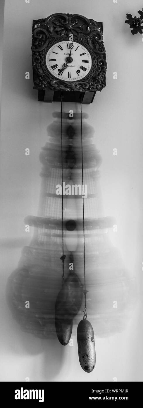 Perpetual pendulum Black and White Stock Photos & Images - Alamy