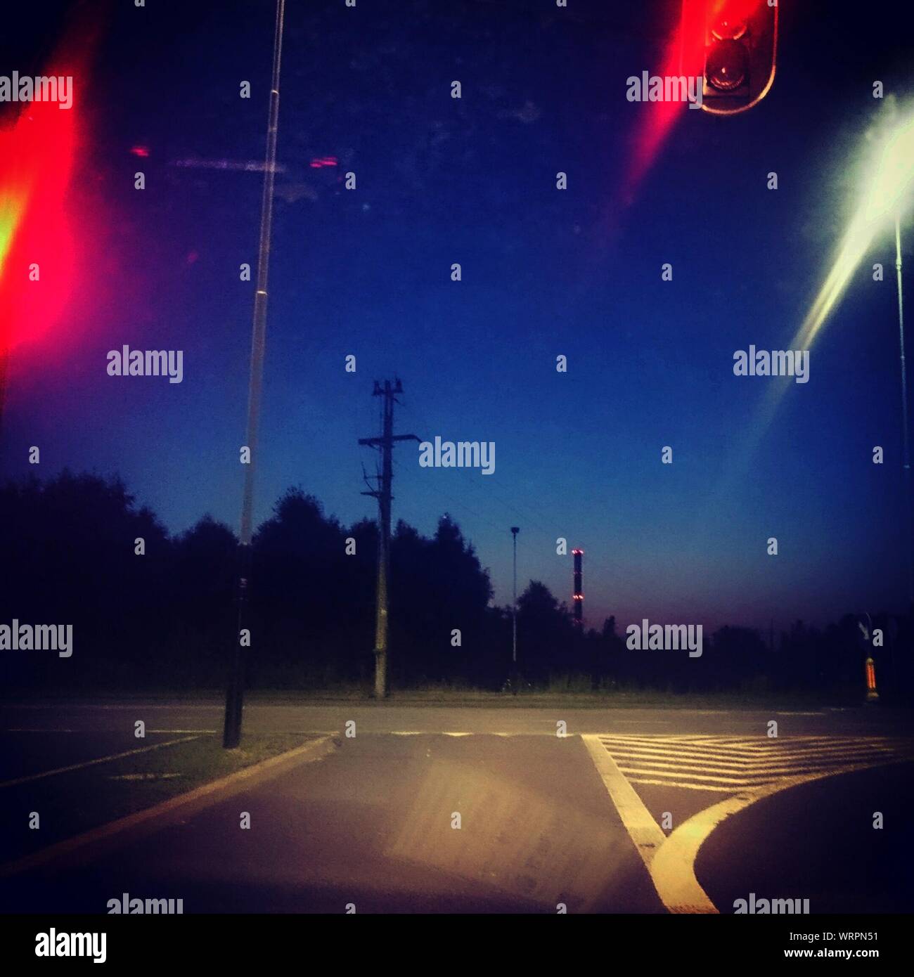 Red signals at night hi-res stock photography and images - Alamy