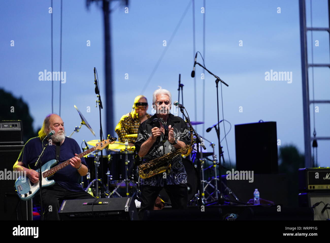 Earth electric band hi-res stock photography and images - Alamy