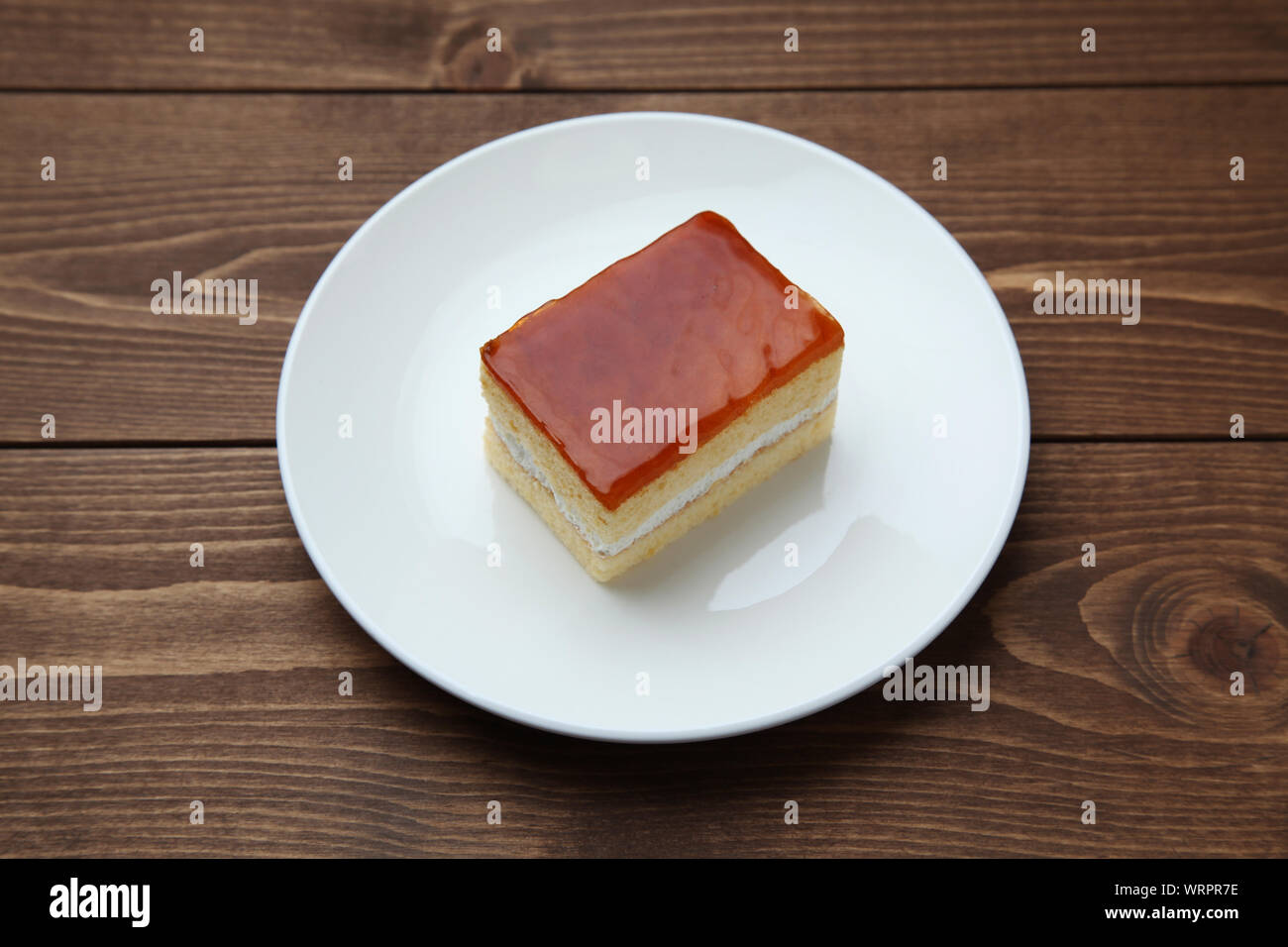 Orange syrup cake hi-res stock photography and images - Alamy